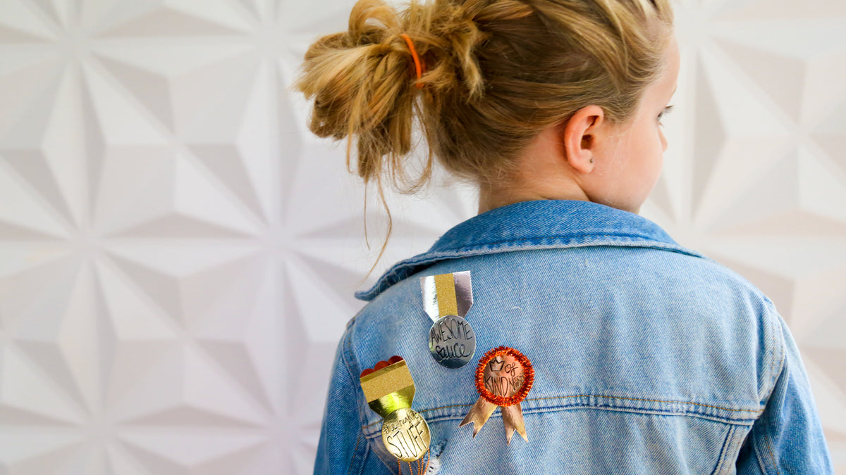 DIY Positivity Medals – Kid Made Modern